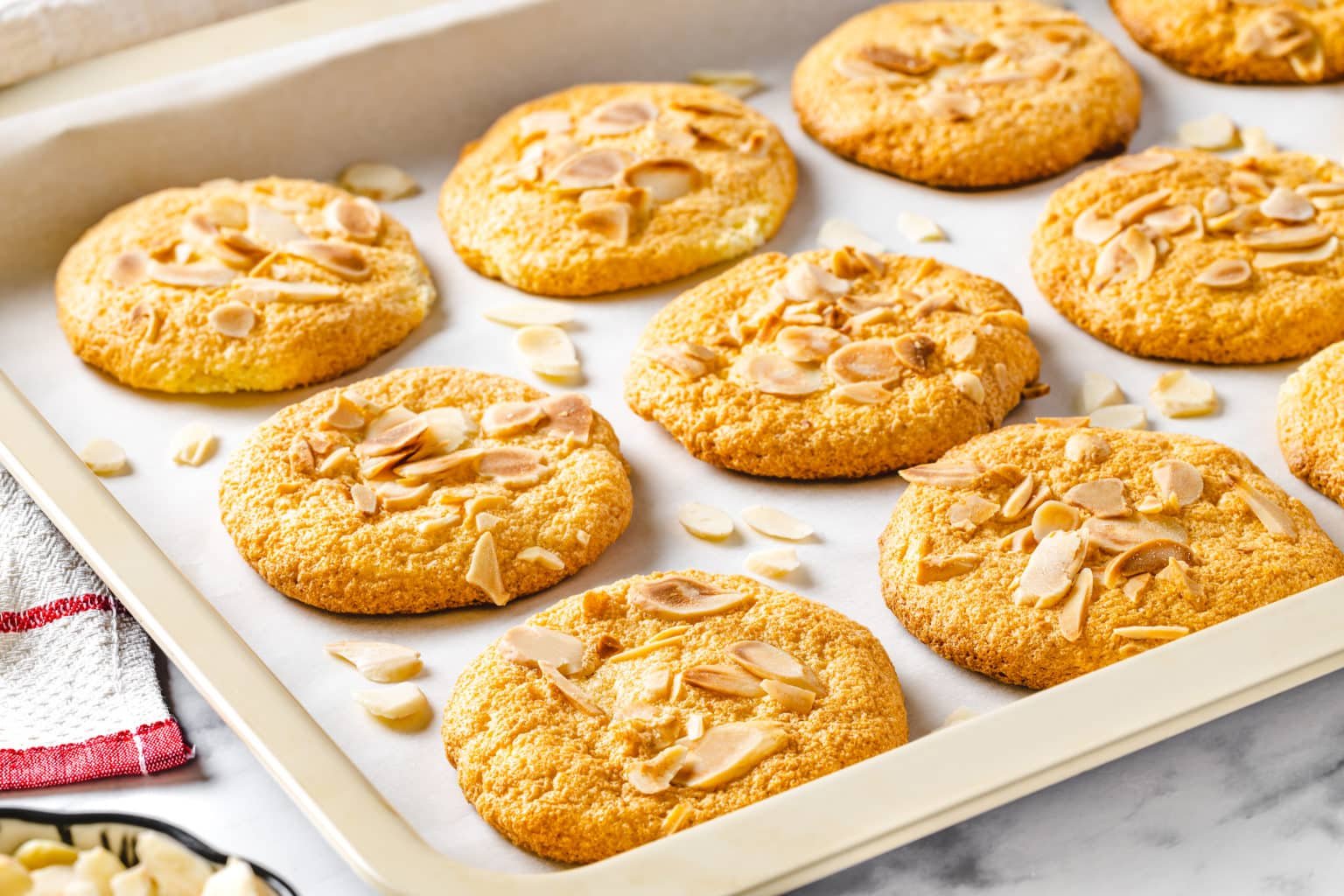 Simple Crunchy Recipe for Almond Cookies - All We Eat